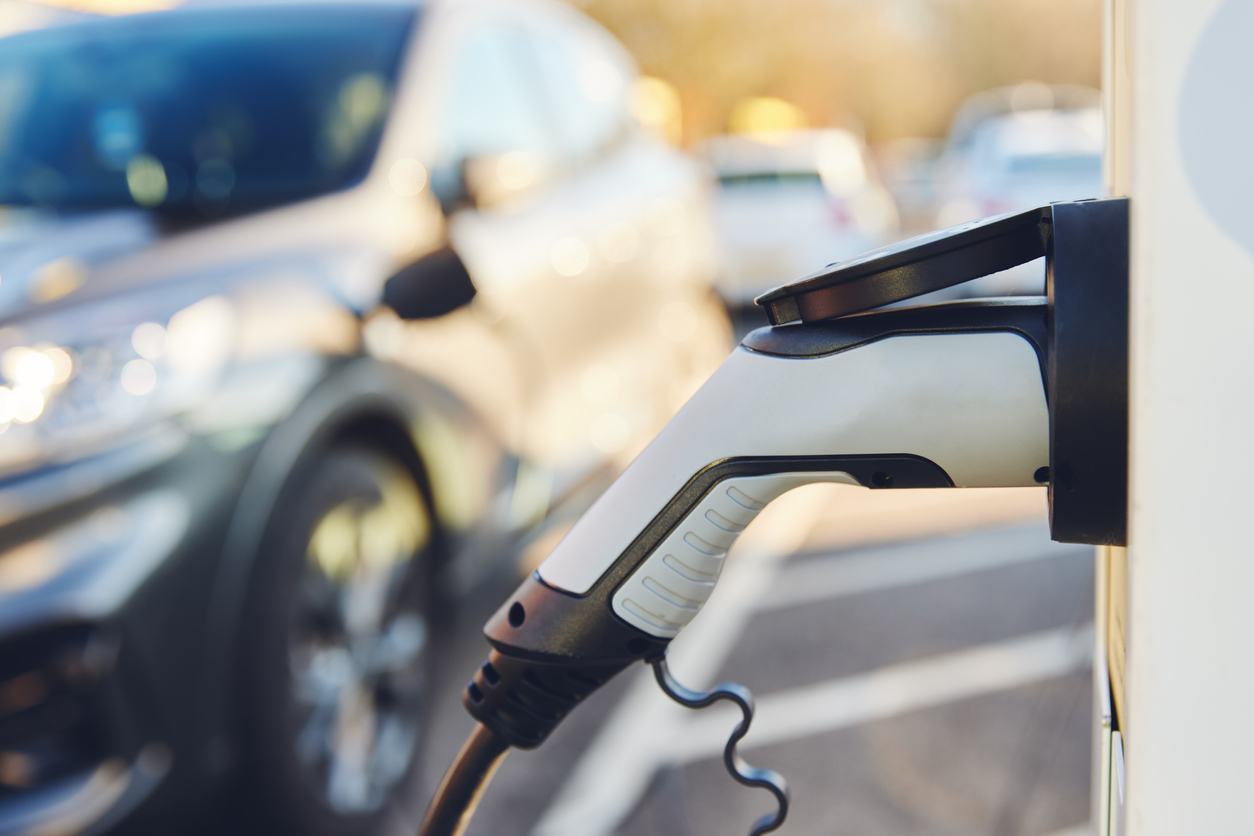 Understanding EV Load Management for the Fleet Industry - Fleet and ...